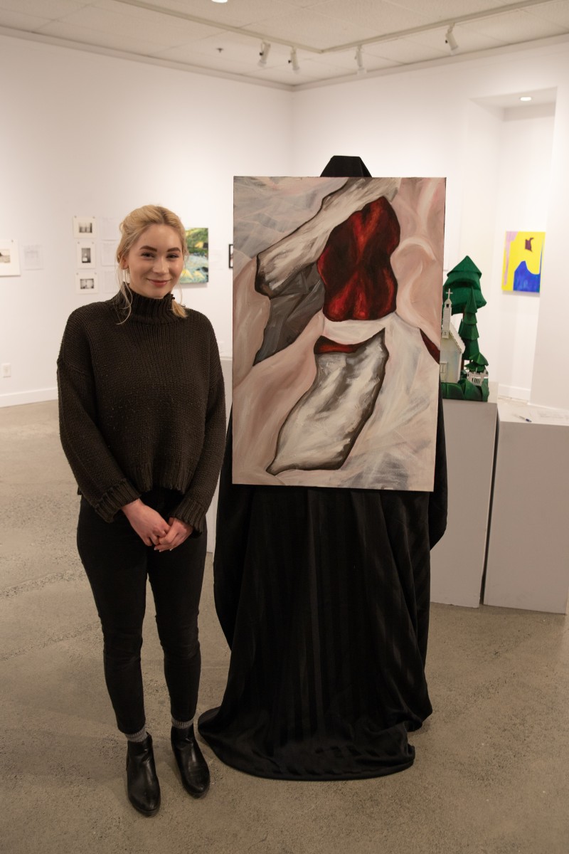 Dodic decorated with cheque for delicate fabric depiction – TRU Newsroom