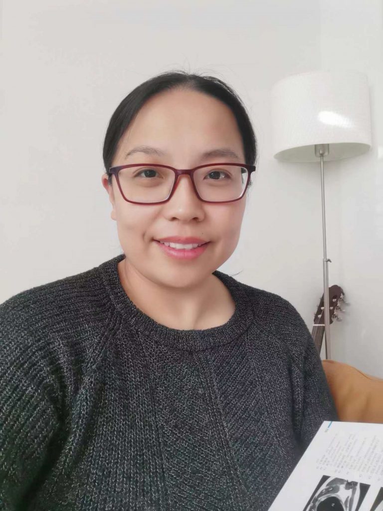 Young survivor hands out respiratory therapist award – TRU Newsroom